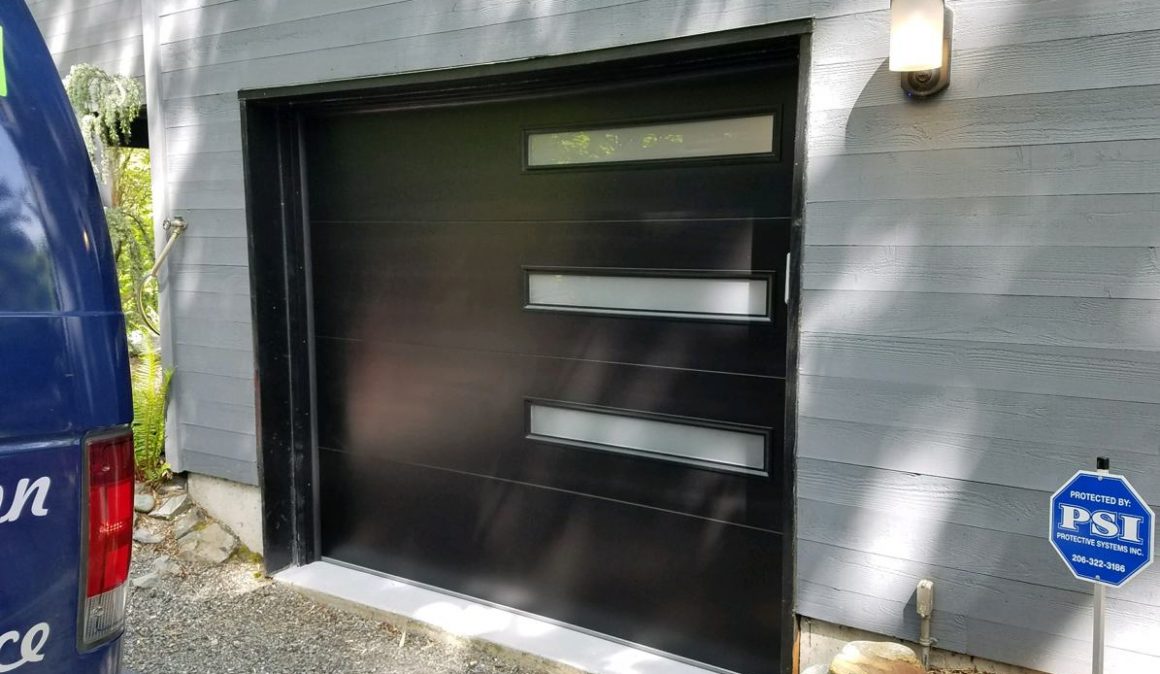Modern Tech™ | Residential Garage Doors | DistribuDoors
